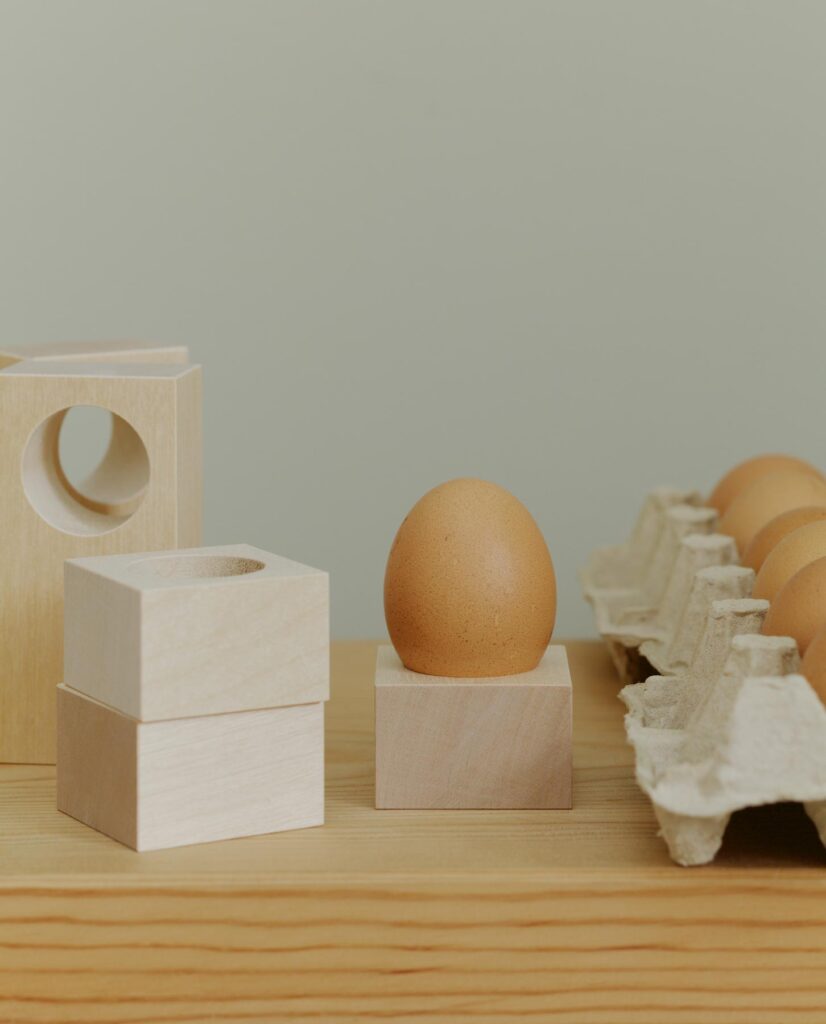 KOTKOT Egg Holder Set of 2 | Amos Tanttu - LOKAL